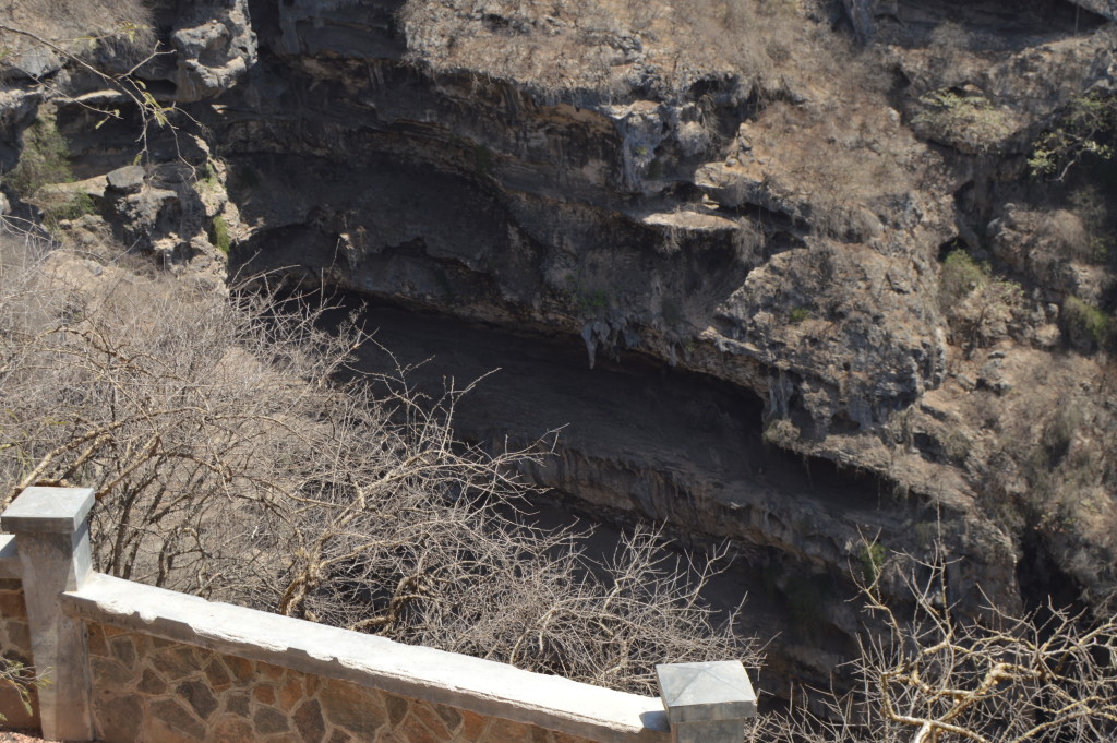 Tawi Atair Sinkhole in Salalah Oman - 210 meters Deep - in 2022